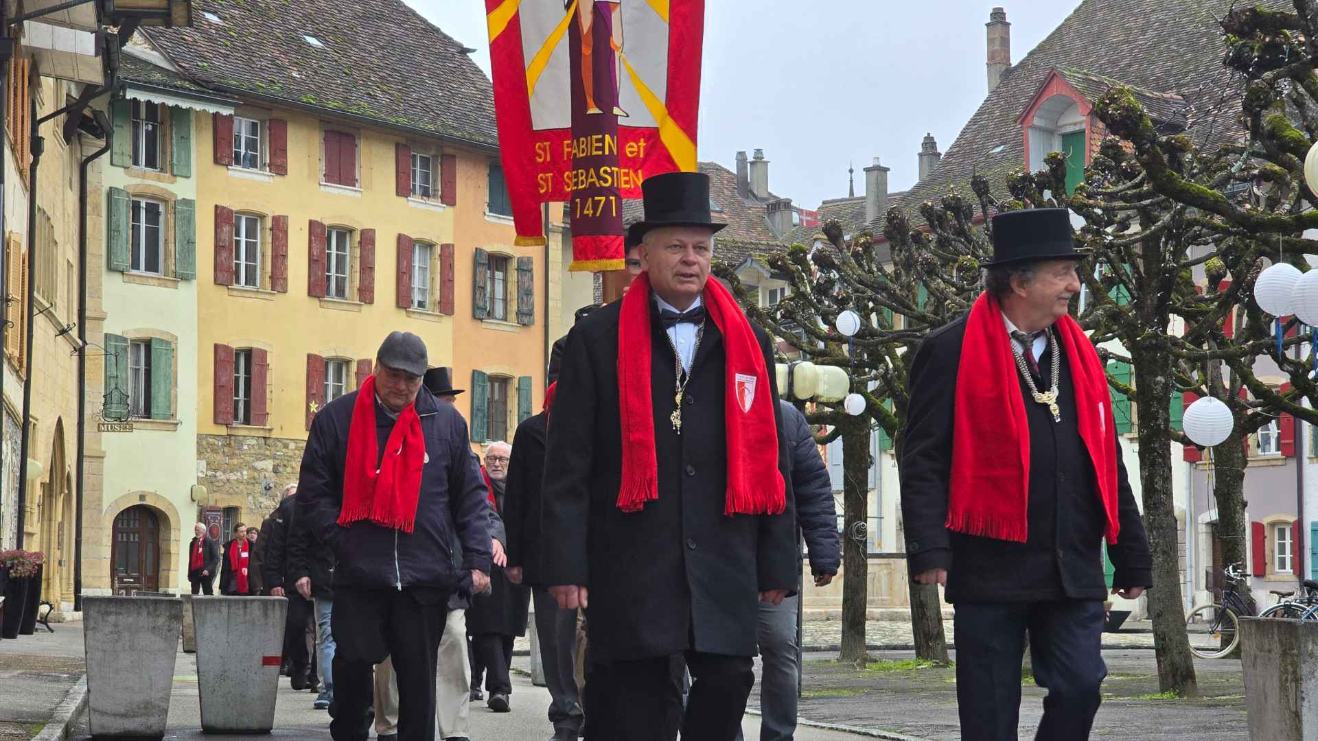 La confrérie des Bastiens fête ses 555 ans à coups de canon - Canal Alpha