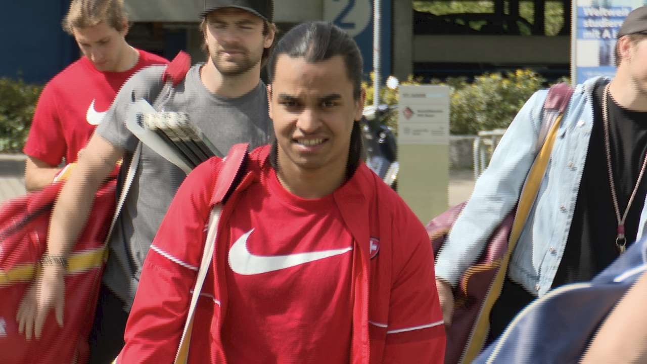 Surprise! Noah Delémont rejoint l'équipe de Suisse - Canal Alpha