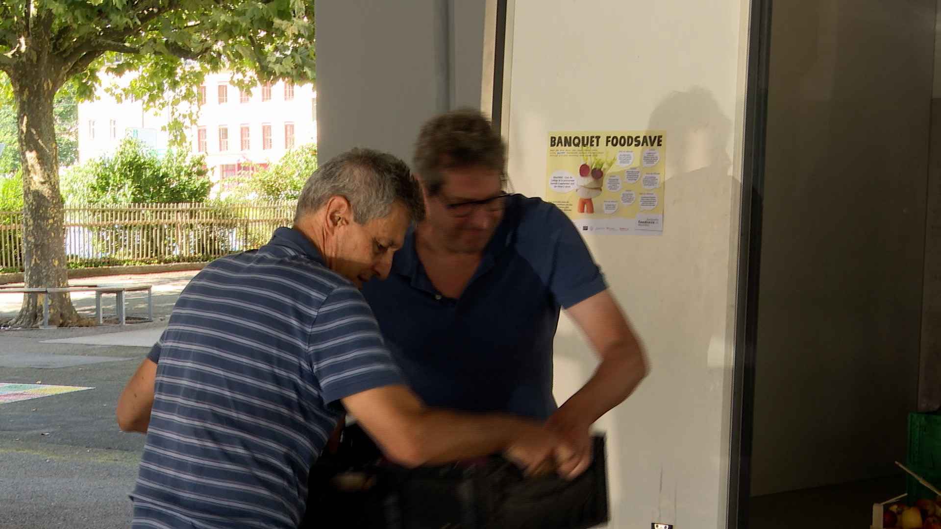 Un banquet entièrement composé de récup' - Canal Alpha